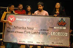 Multi-talended Niharika Negi wins the 1st [v] Campus Star with over 75 ...