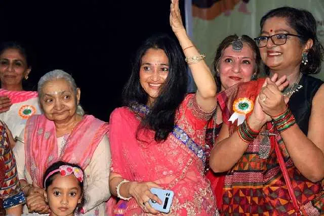 Actress Disha Vakani, the beloved Daya Ben from TMKOC, broke her media ...