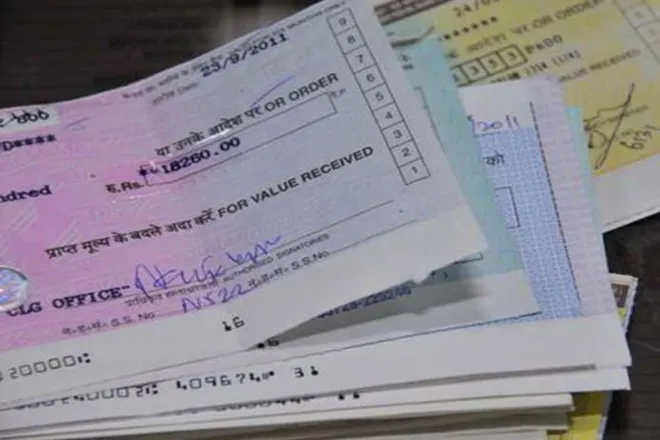 डिमांड ड्राफ्ट और इसके फायदे, चेक से कैसे है अलग और ज्यादा सिक्योर