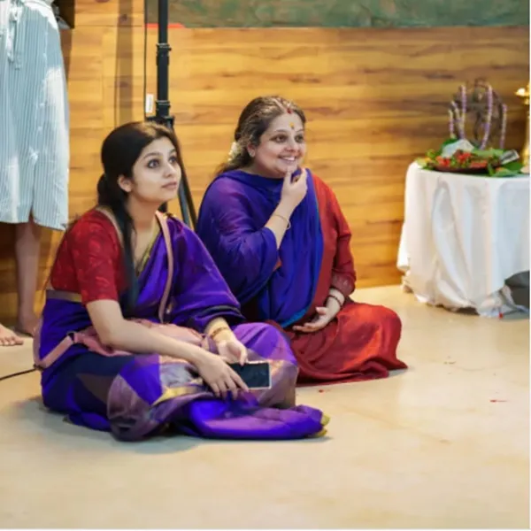 ഈ നർത്തകിയുടെ മകൾ ഇന്ന് മലയാളികളുടെ പ്രിയങ്കരിയായ നടി; ആളെ മനസ്സിലായോ?