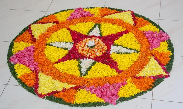 Simple, Easy Pookalam Designs, Photos: അത്തപൂക്കളം ഒരുക്കാം ...