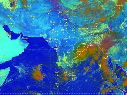 Cyclone Roanu gains strength, LC-III hoisted at all ports of Odisha