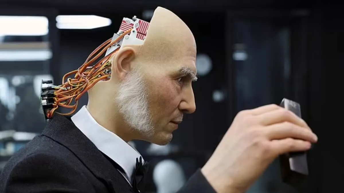 PHOTOS: Inside China's incredible humanoid robot factory