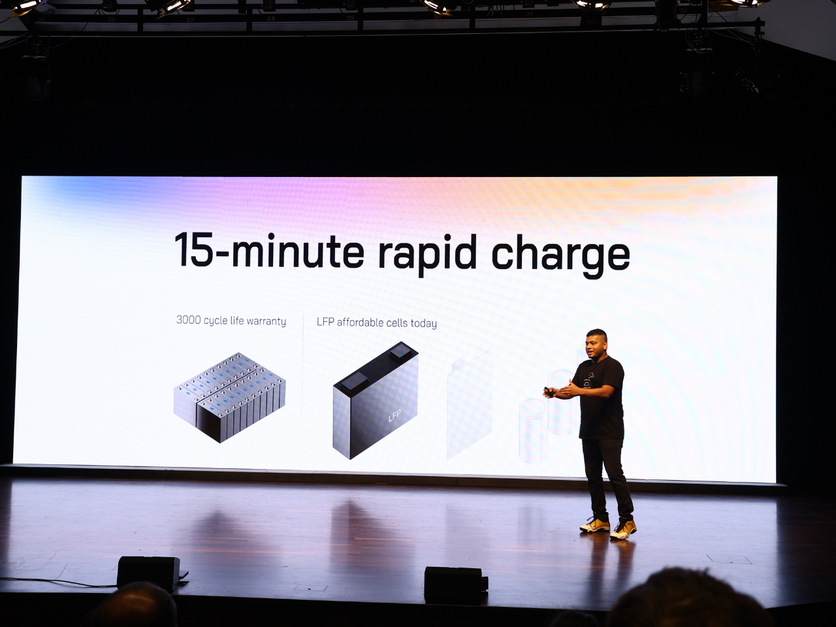 How does Exponent Energy's 15-minute rapid battery charging work?