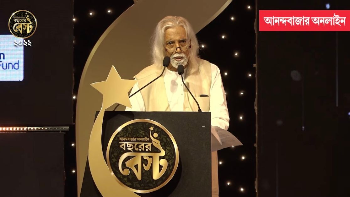 Few newspapers successfully graduated into digital age: Aveek Sarkar