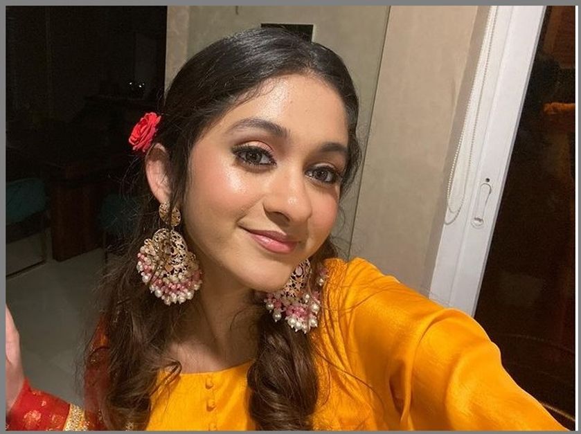 ஹாலிடே டைரீஸ்! சாரா வினித் கியூட் கிளிக்ஸ்