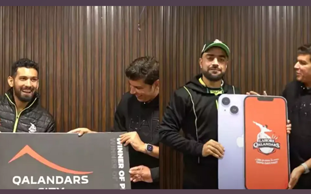 'Is se accha players ko 100 -100 kg atta de dete' - Fans troll Pakistan ...