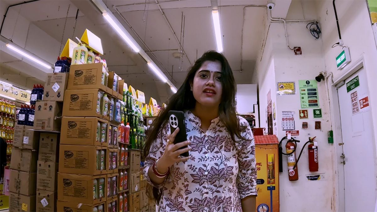 Vim's Shelf Bots roam Reliance Retail stores to promote UltraPro Floor ...