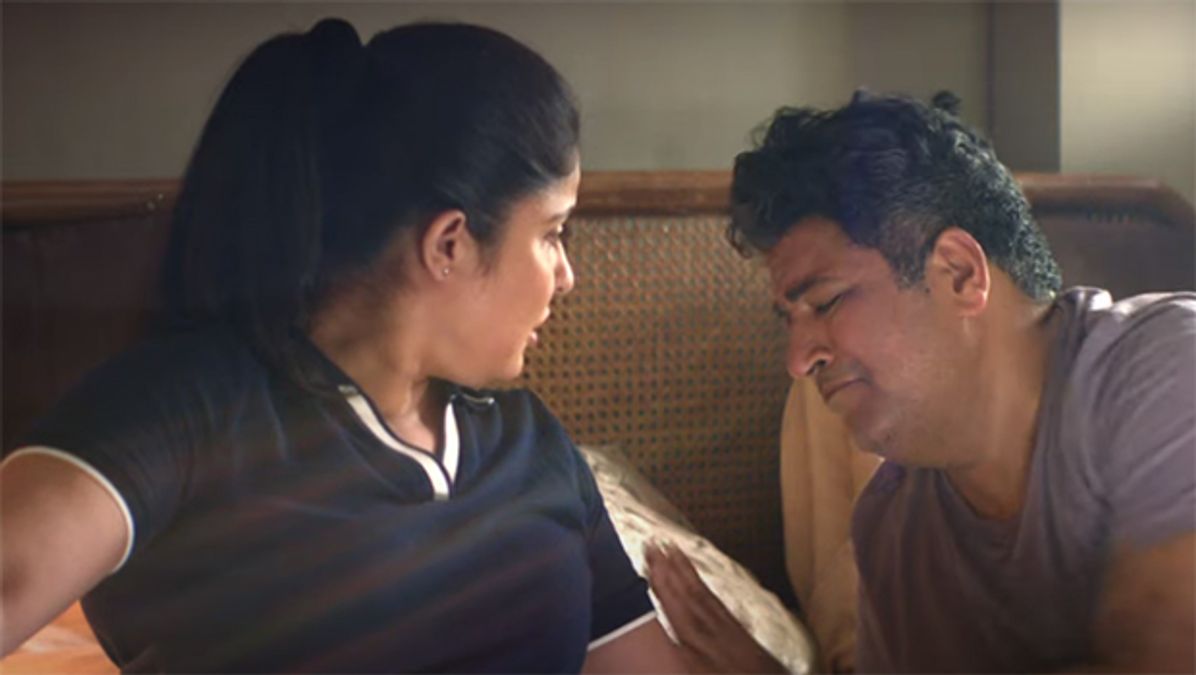 Fogg brings back its famous 'Fogg chal raha hai' campaign