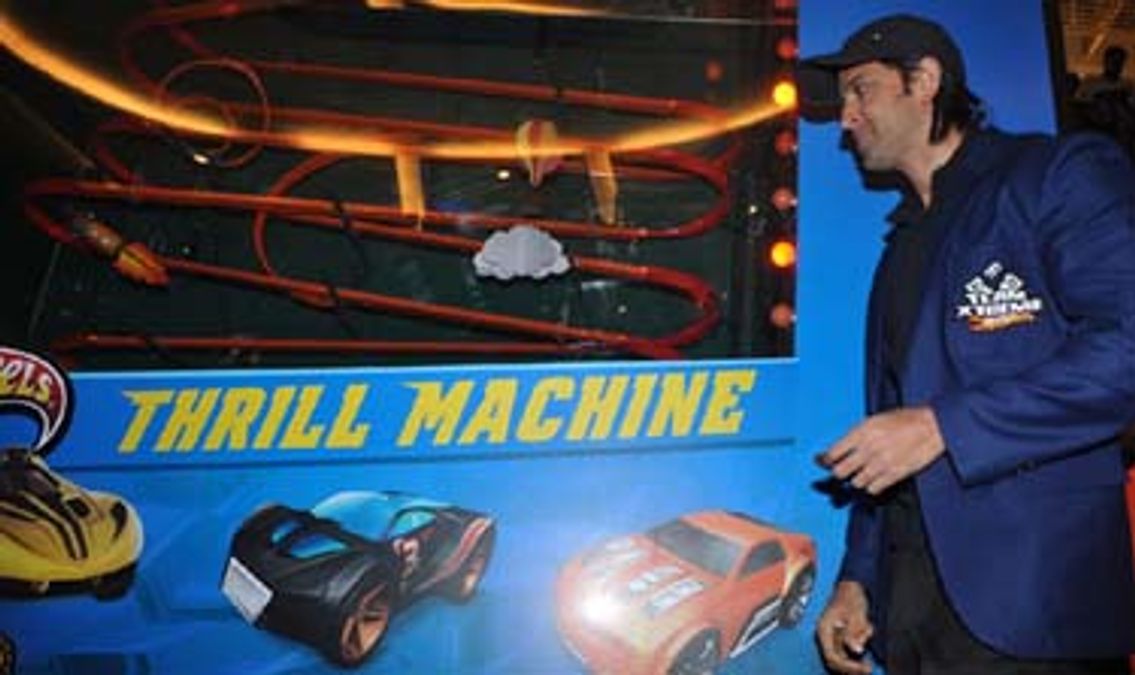 Ogilvy advertising creates 'The Thrill Machine – The Tallest Race Track'