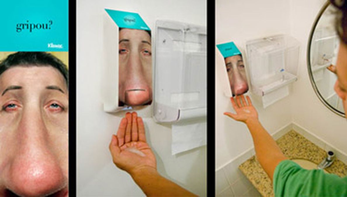 Brands 'loo'-ring them in