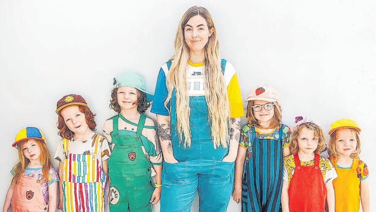 Chloé : Read about popular Perth-based | Fanclub