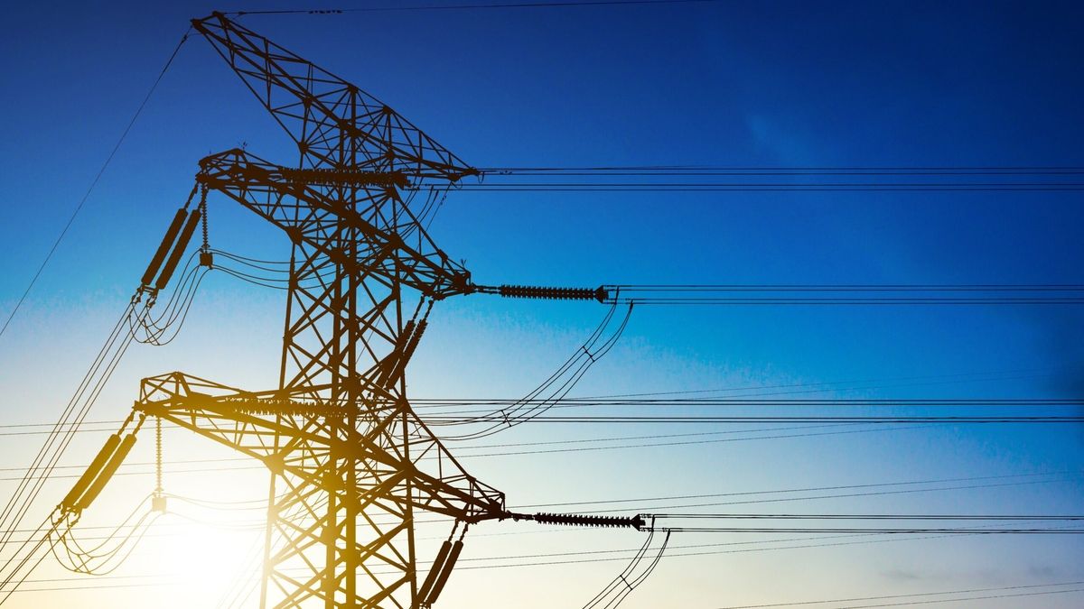 India Greenlights Major Transmission Projects to Boost Renewable Energy ...