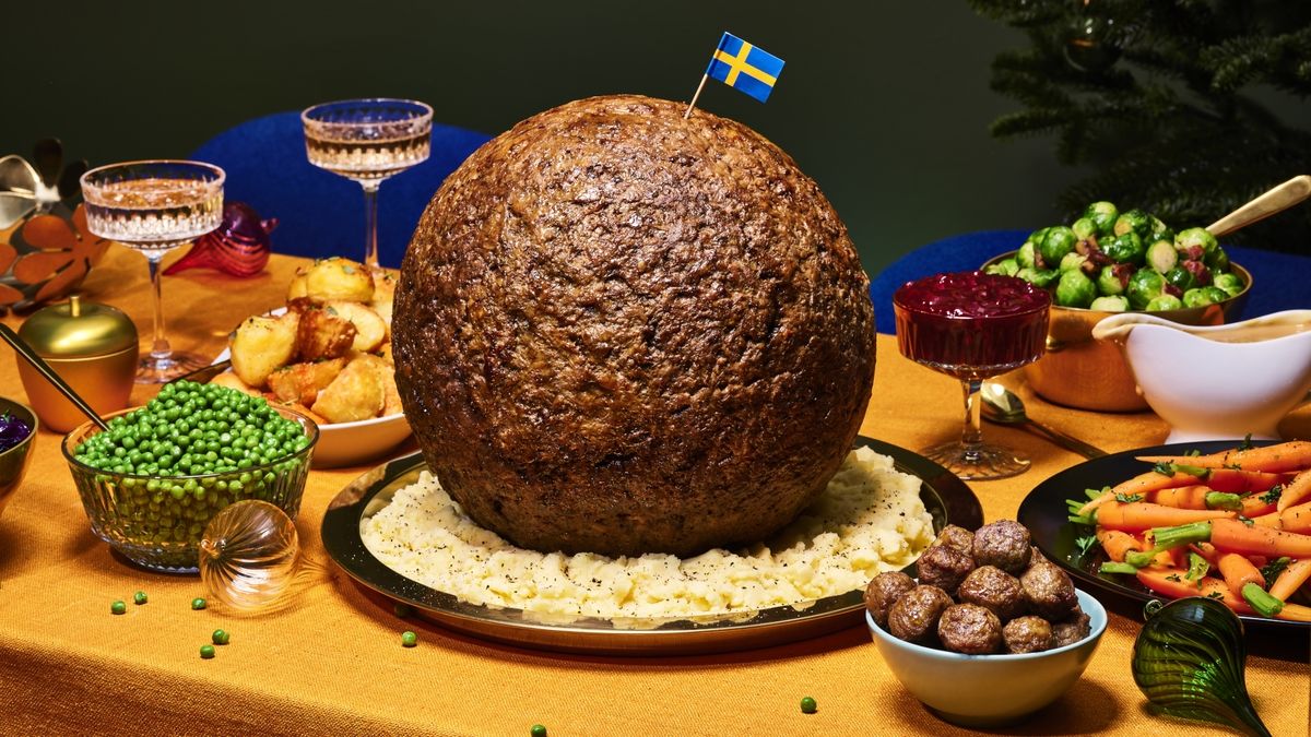 Ikea Unveils Giant Meatball and Veggieball Christmas Tree for Holiday ...