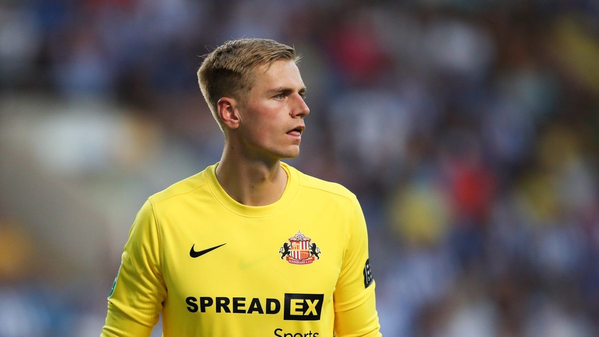 Alex Bass to Remain with AFC Wimbledon: A Crucial Factor in Promotion Push