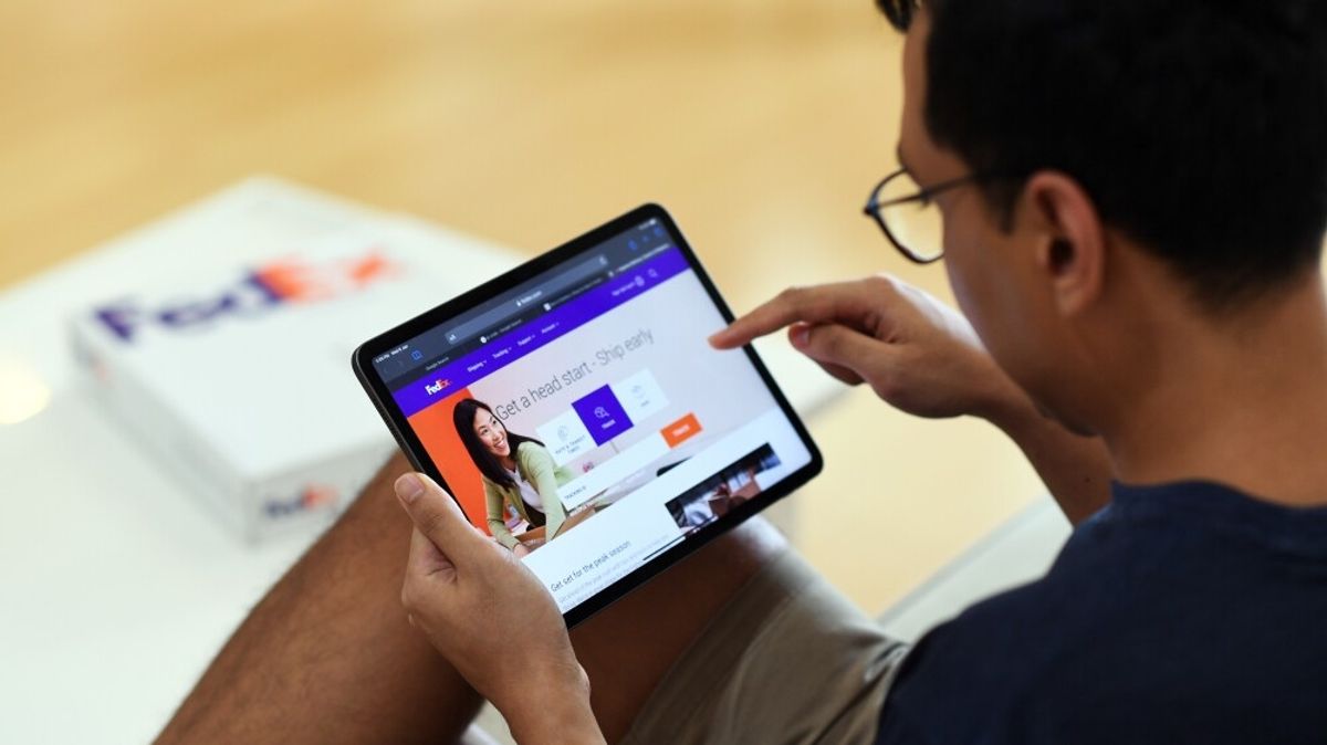 FedEx Diversifies Operations with 'fdx' E-commerce Platform to Compete ...