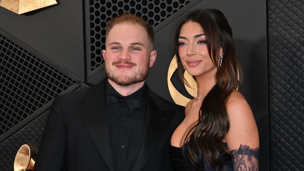 Zach Bryan and Brianna Chickenfry Debut as a Couple at the 66th Grammy ...