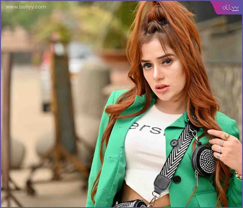 Actress Reena Mahajan Mesmerizes Audiences as Anarkali in ZEE5's ...