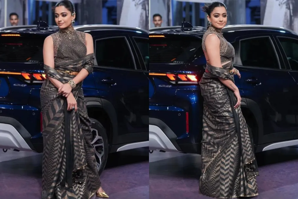 Rashmika Mandanna seizes the moment at LFW 2023 in metallic saree and backless blouse, grabs ...