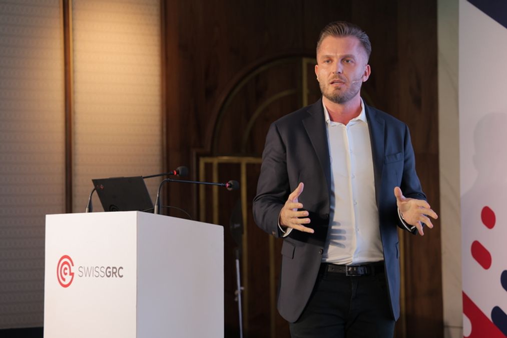 Steering governance, risk, and compliance in a dynamic market: Besfort ...