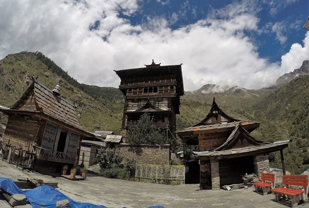 Kamru: Himachal’s 1000-year-old fort amid snow-capped mountains and ...