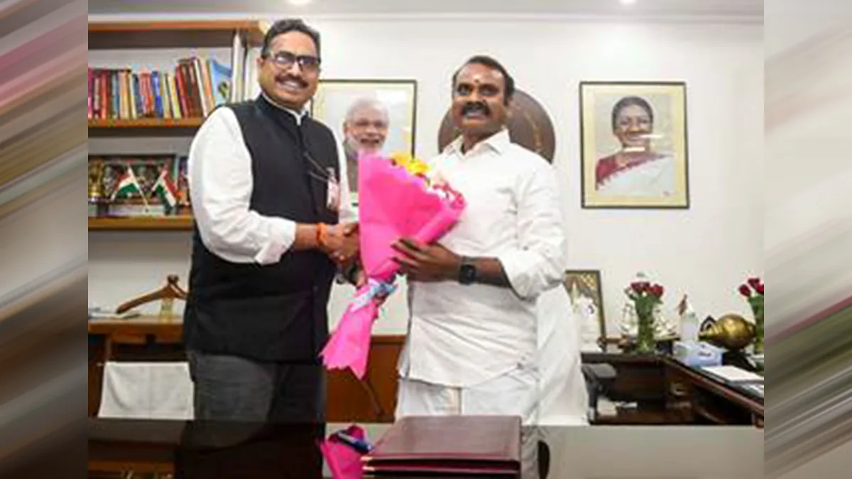 Loganathan Murugan takes charge as Minister of State for Information ...