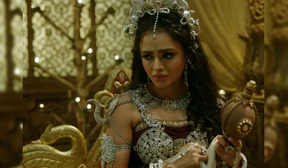 Inspired by her character Kadru, Parul Chauhan does her own makeup on ...