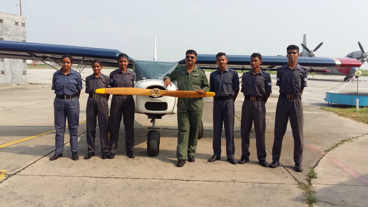 NCC cadets in Vadodara get flying exposure on Zen Microlight aircraft