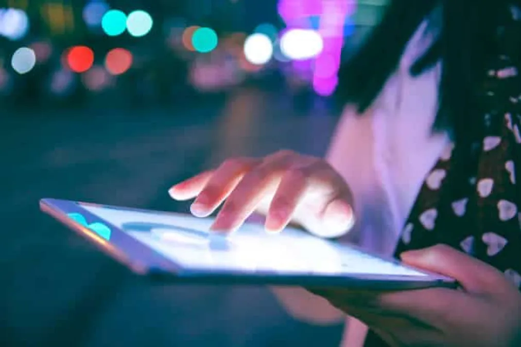 Retaining talent: The power of live data and enhanced digital experiences