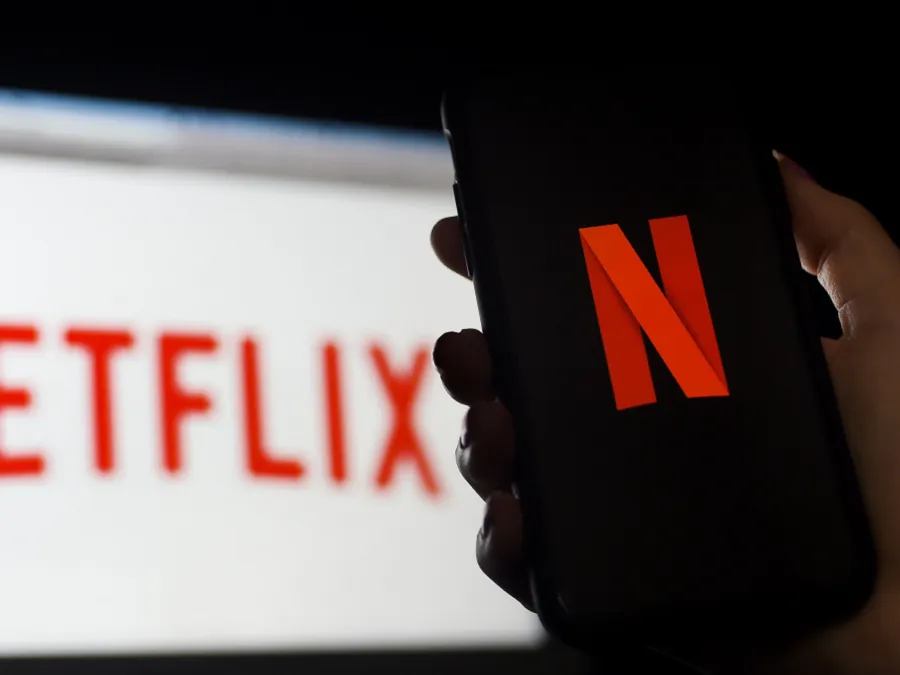 OTT giant Netflix offering Rs 7.4 crore salary for a role of AI Product ...
