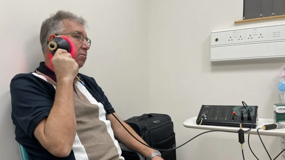 Innovative Light Therapy Reduces Side Effects for Cancer Patients at ESNEFT