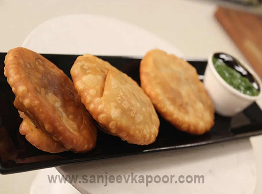 Jain Cholar Pooriyan