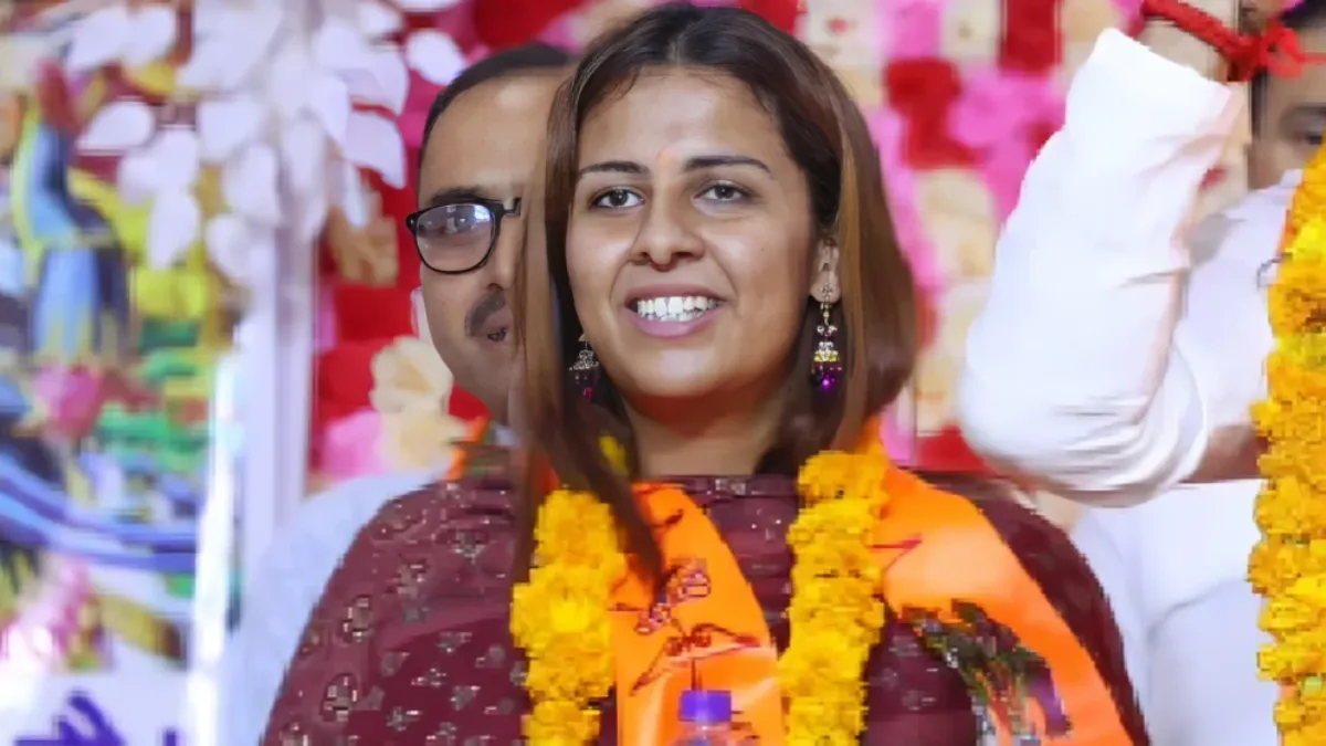 Who Is Rhiti Tiwari? MP Majoj Tiwari's 22YO Daughter Enters Politics