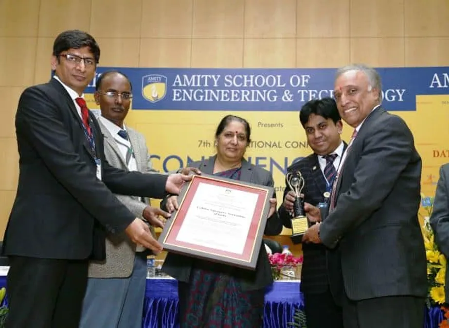 Amity facilitates Rajan Mathews with Industry Leadership Award for his ...
