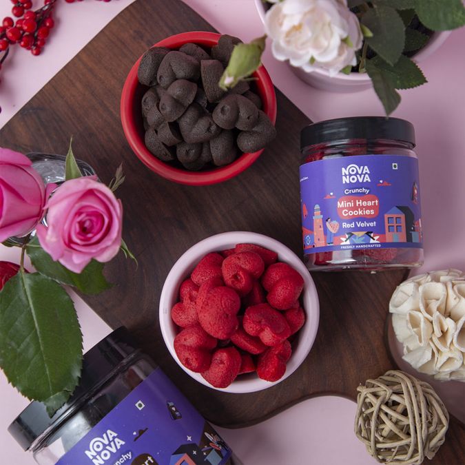 Gift your loved ones Nova Nova's limited edition Mini Heart Cookies ...