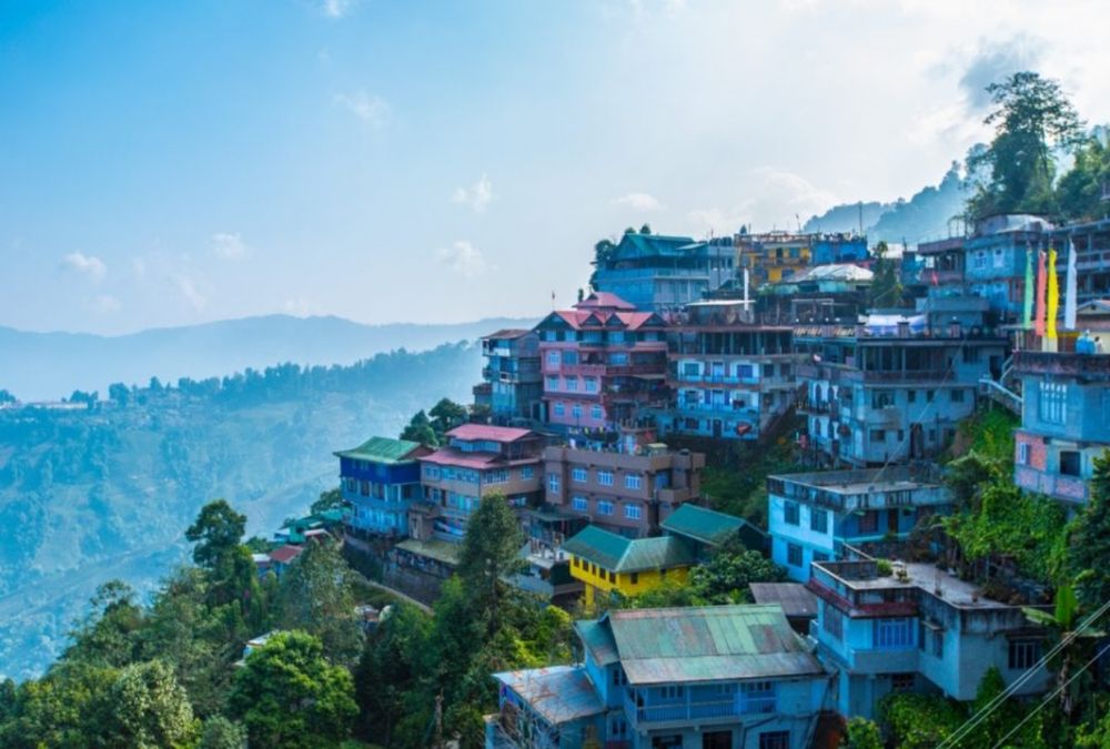 Darjeeling is now opening its doors to tourists from today!