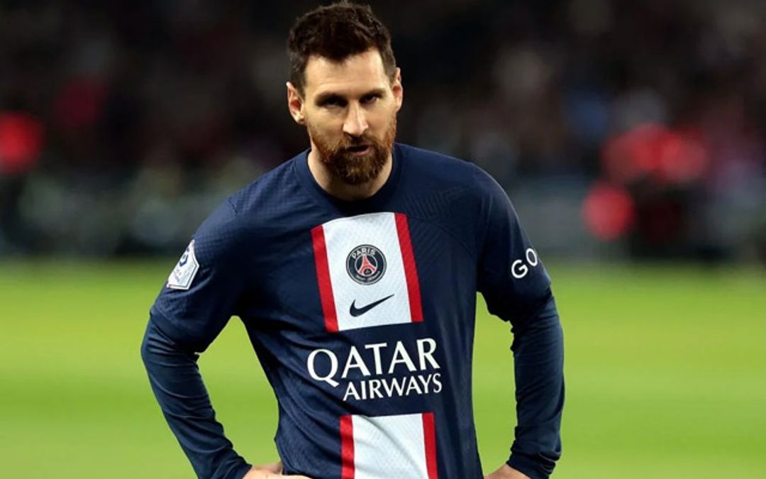 PSG suspends Lionel Messi for a fortnight following unauthorized trip ...
