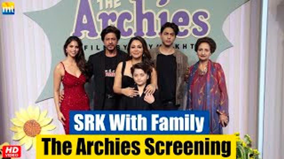 Shah Rukh Khan, Gauri Khan, Brothers Aryan Khan-ABRam Come To Support ...