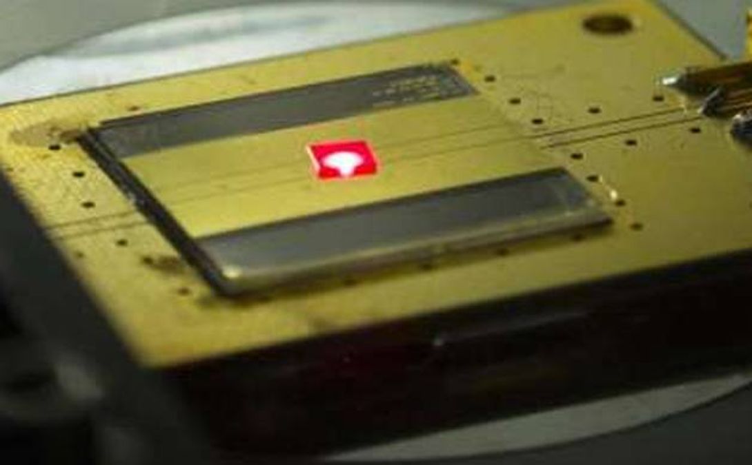 World's smallest radio made using diamond defects can work anywhere ...