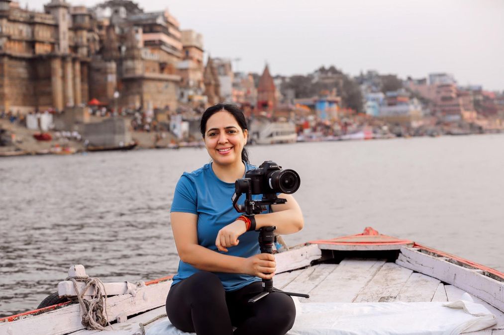 Beenu Rajpoots film BANARAS: Kaba-E-Hindostan: Ghalibs Ode to Banaras ...