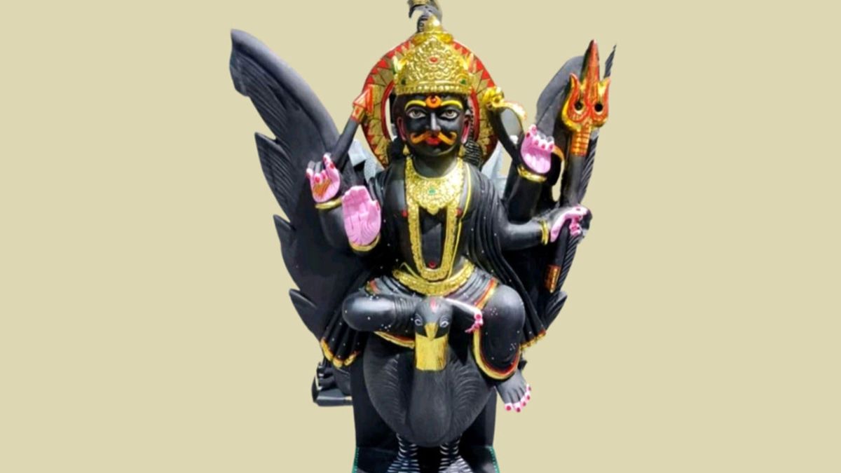 Shaniwar ki Aarti: हर शनिवार के दिन करें शनिदेव की ये आरती, अधूरी इच्छा ...