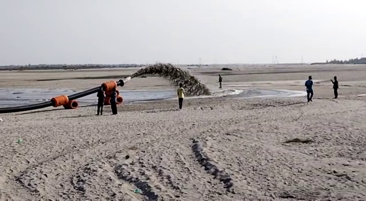 Assam CM Inaugurates Dredging Of Jiya Bharali River