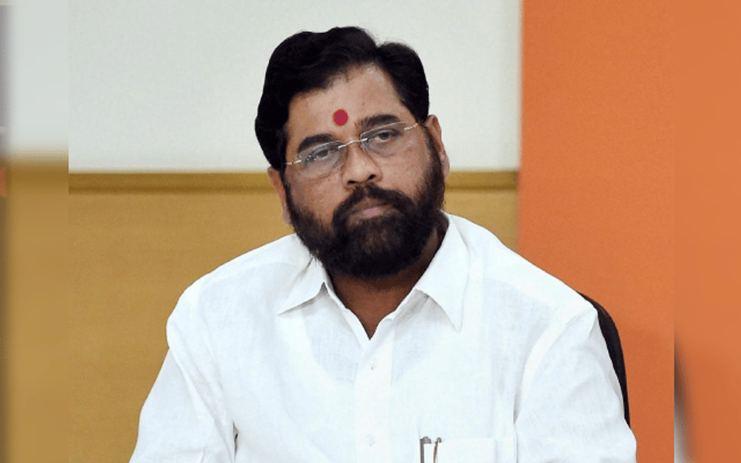 Eknath Shinde Led Shiv Sena Faction Inducts 40 BJP, Congress Workers
