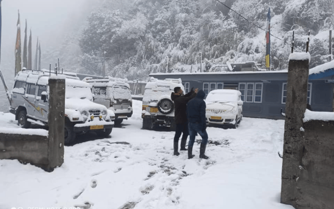 Snowfall In Sikkim Leaves Over 900 Stranded