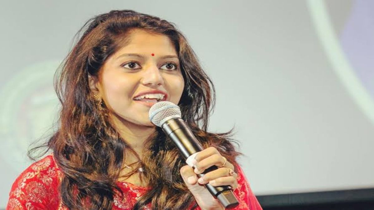 Telangana Singer Madhu Priya : వివాదంలో సింగర్ మధుప్రియ
