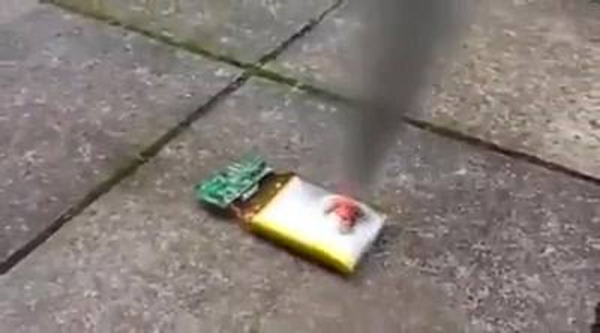 Mobile phone battery explosion injures 3 children in Odisha