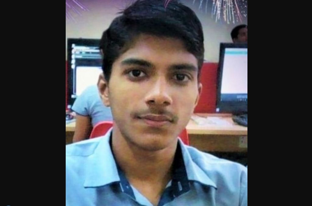 500/500: UP's Kumar Vishwas Singh scores 100% in CBSE Class-10 Results