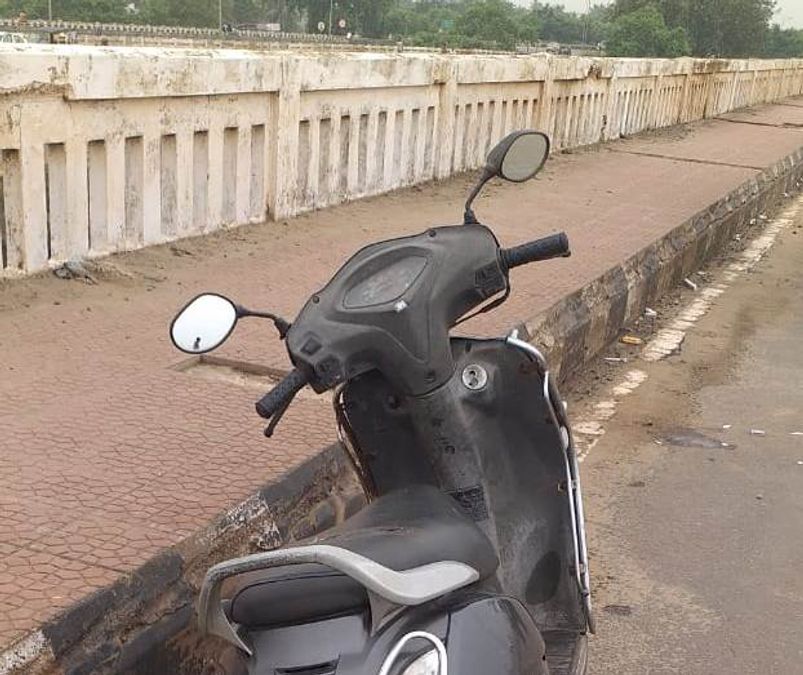 Bhubaneswar man jumps into river from Kathajodi bridge in Cuttack