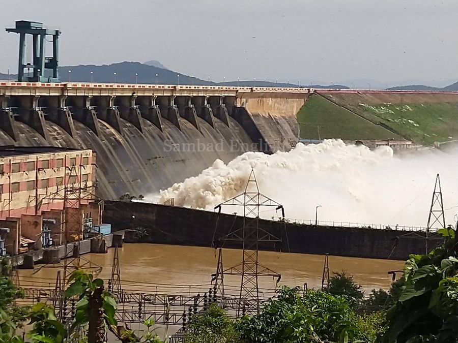 Three more gates of Hirakud Dam opened to release flood water