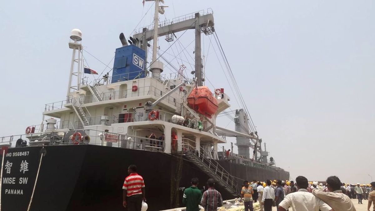 Odisha: Gopalpur Port achieves highest-ever record in cargo loading